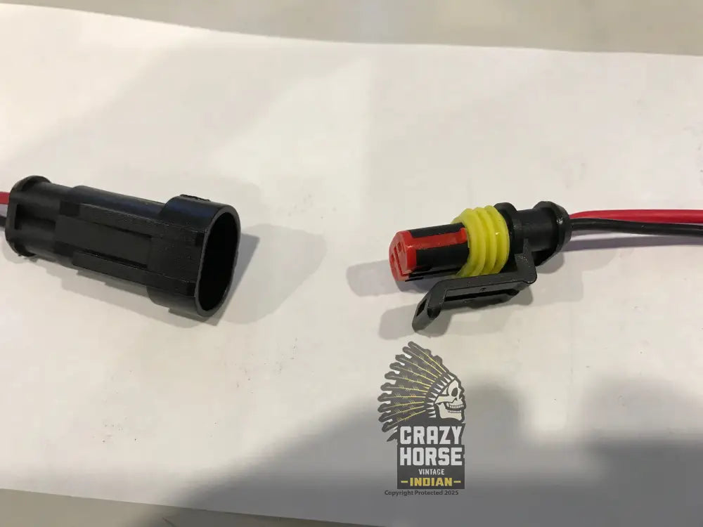 Auxilliary Power plug 12v fits all Chiefs – Crazyhorse Indian